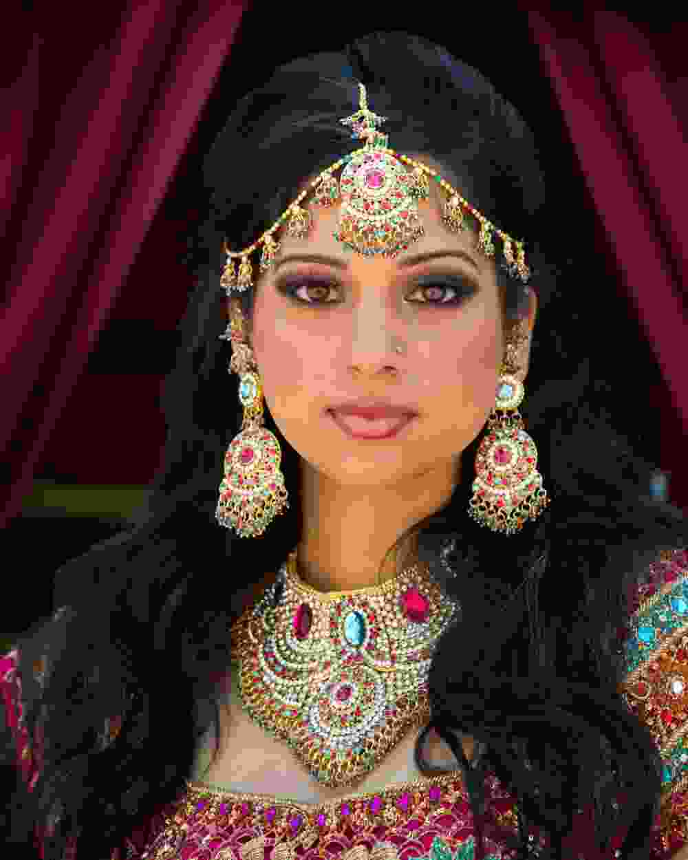 Embroidered Woven Silk Lehenga – stylehuntbd